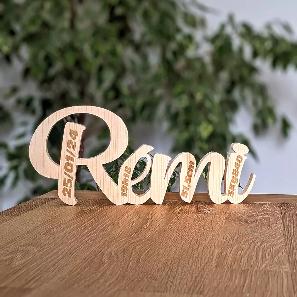 Prénom en bois : Cadeau de naissance - Whop.fr